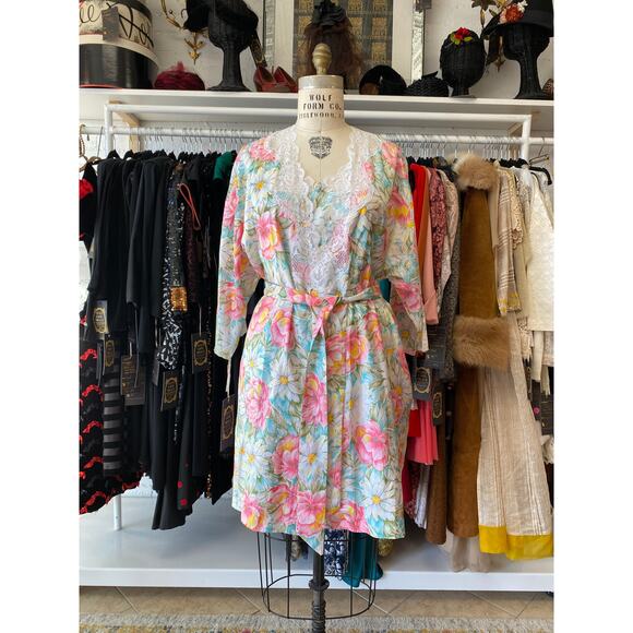 Leslie Fay | Intimates & Sleepwear | Vintage 98s Floral Peignoir Set ...
